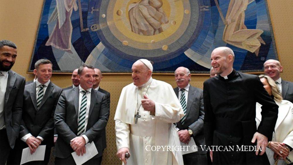 Celtic have private audience with Pope Francis in The Vatican - Celtic ...