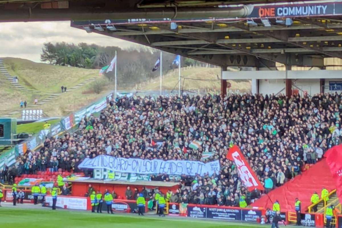 Celtic fans call for Lawwell to leave amid banner protest - Herald ...