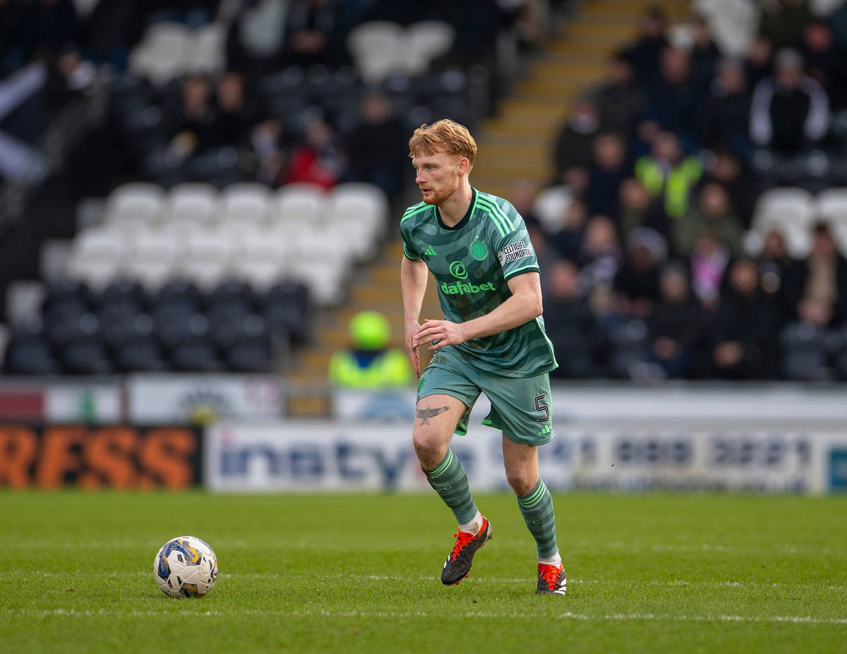 Celtic line up defender deal - Celtic365 - 14 Feb