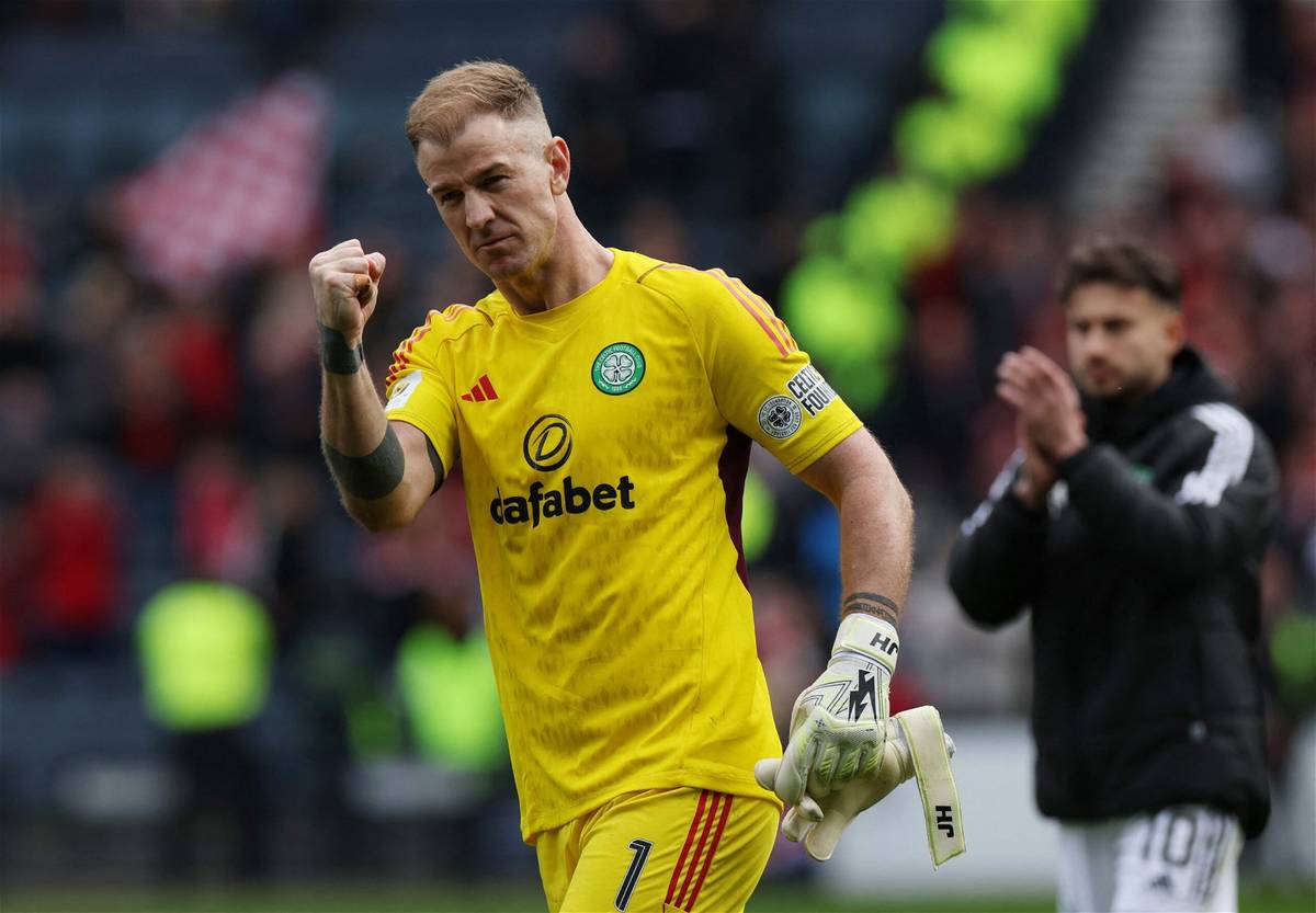 Joe Hart’s Dens Park song and dance! - VideoCelts - 28 Apr